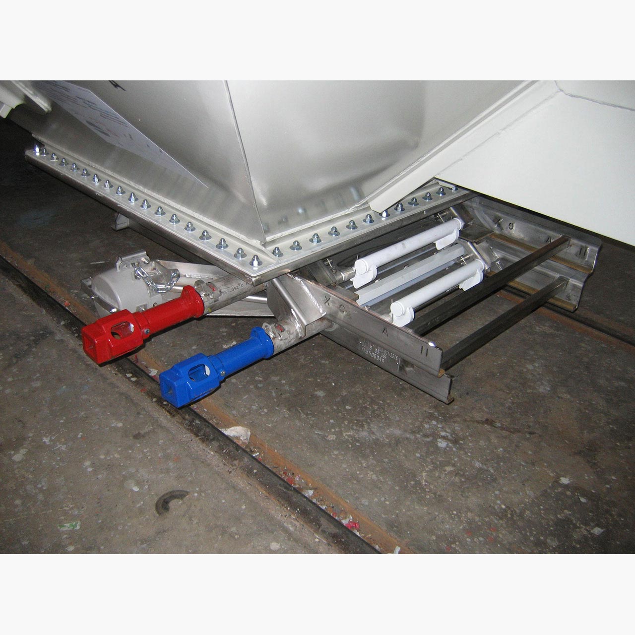 30×30 Vac/Grav (AV27) | Wabtec Corporation